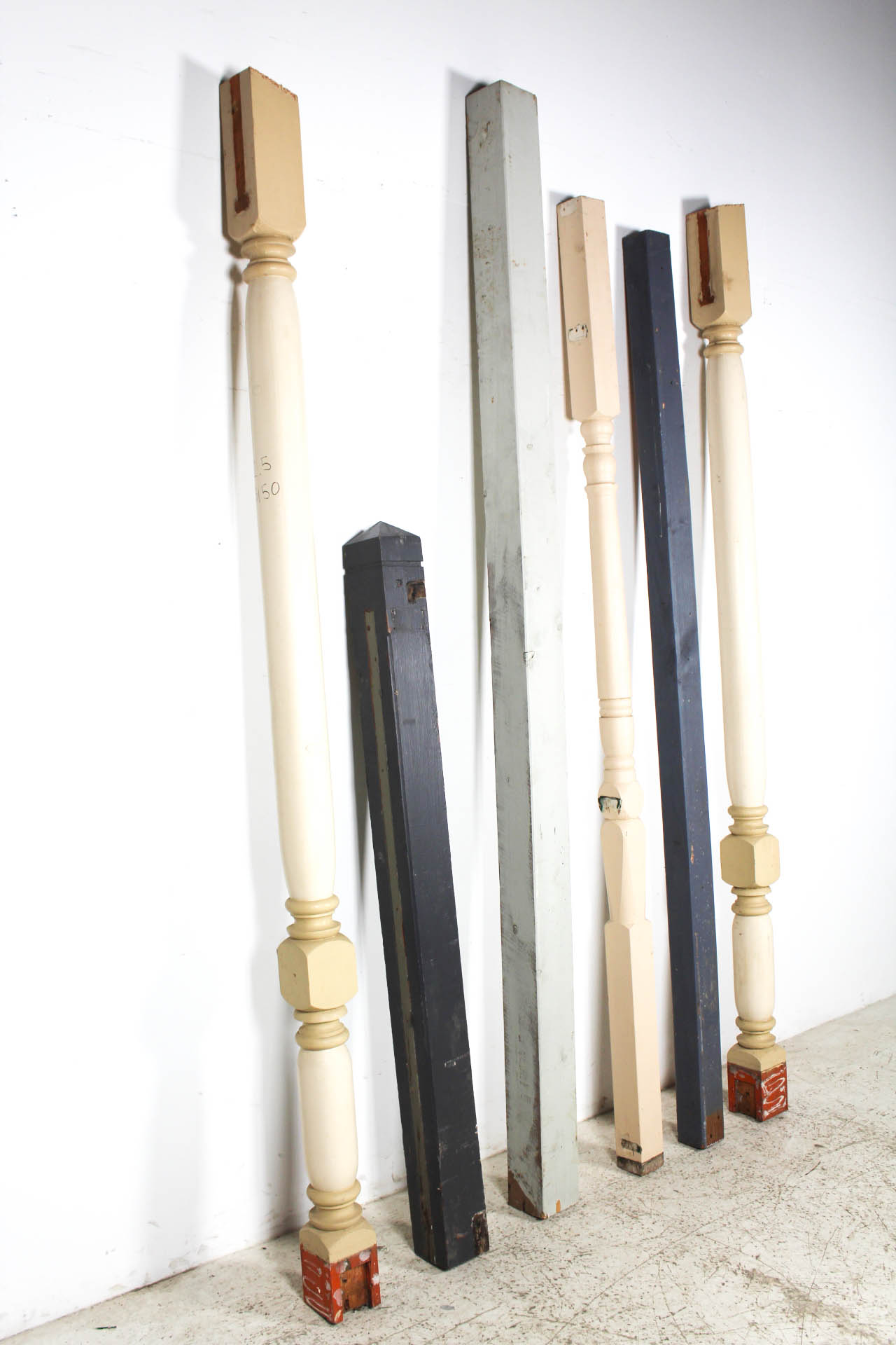 Recycled Timber Posts | Renovators Paradise - Recycled Timber Victoria