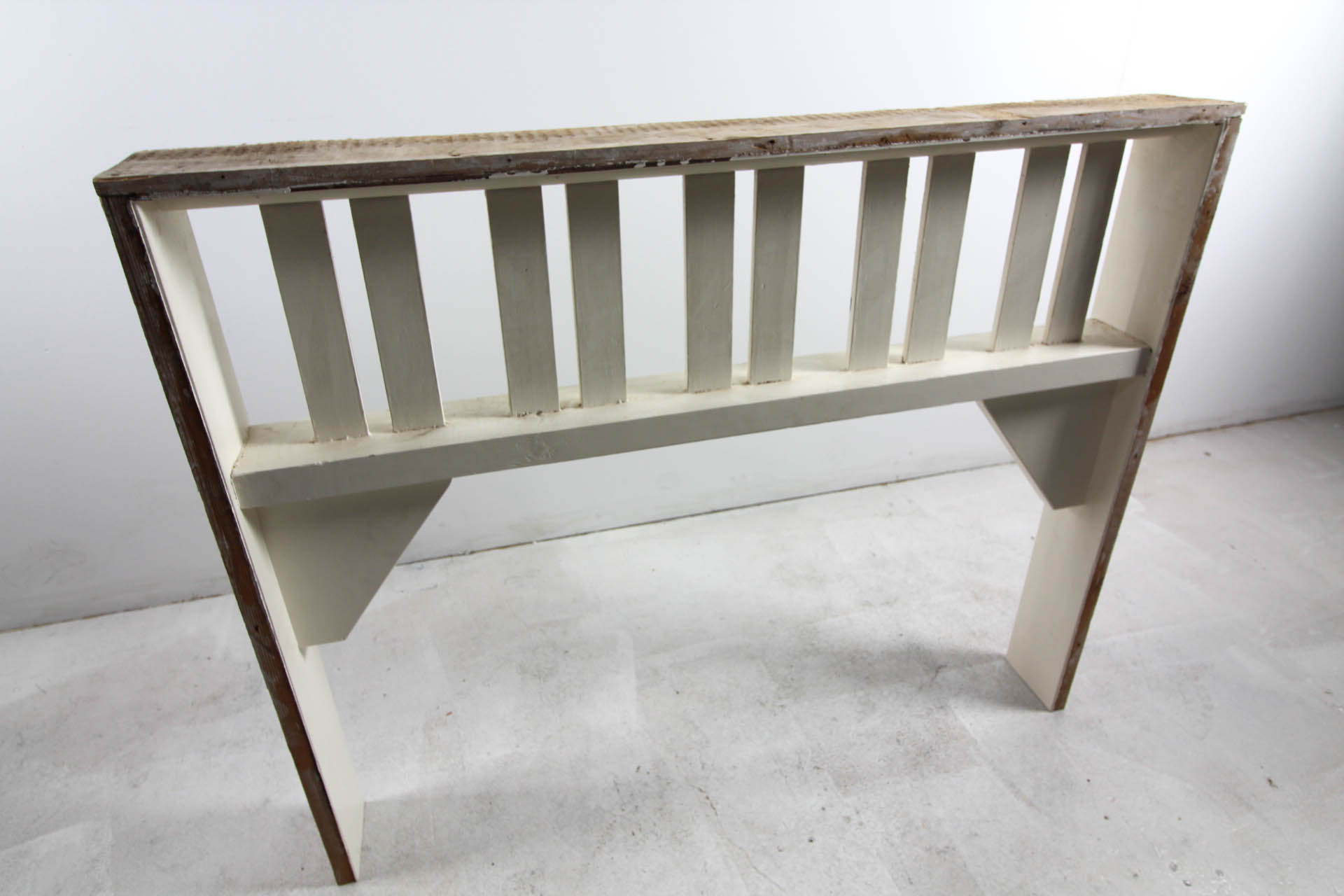 Hallway Timber Fretwork | Renovators Paradise