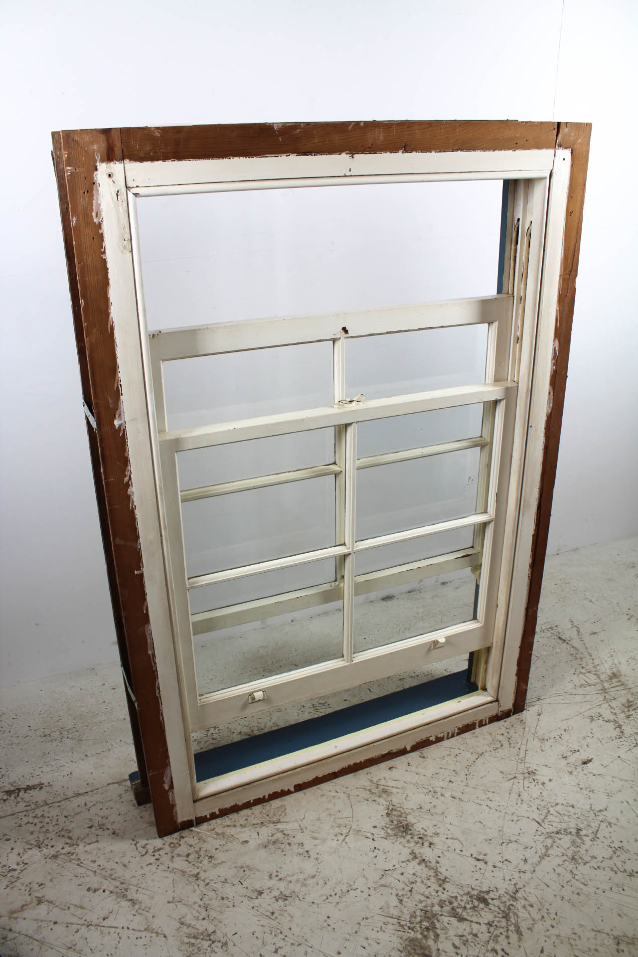 Colonial Single Hung Window | Renovators Paradise