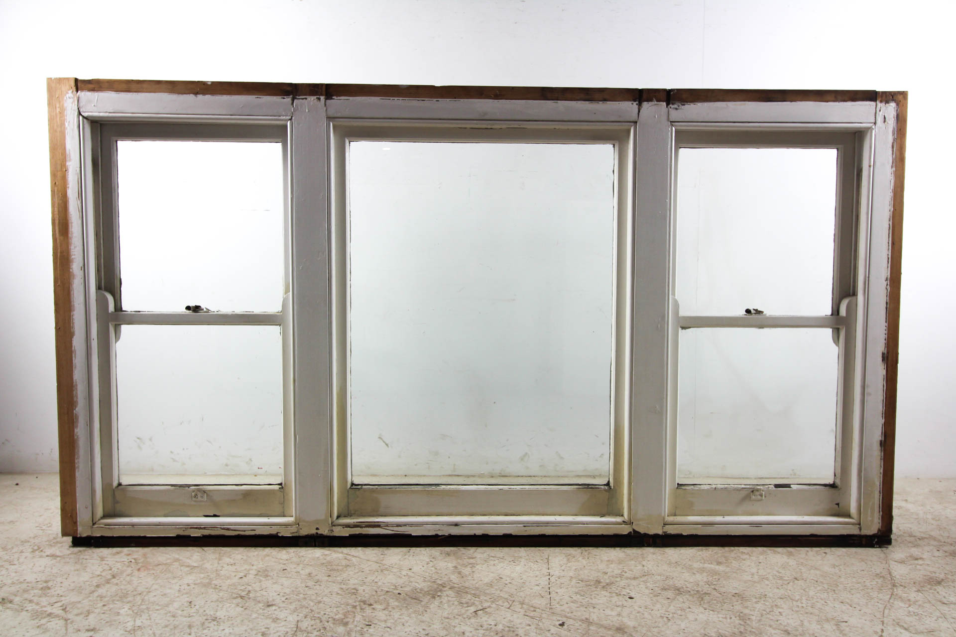 Kew Triple Hung Window | Renovators Paradise - Recycled Windows