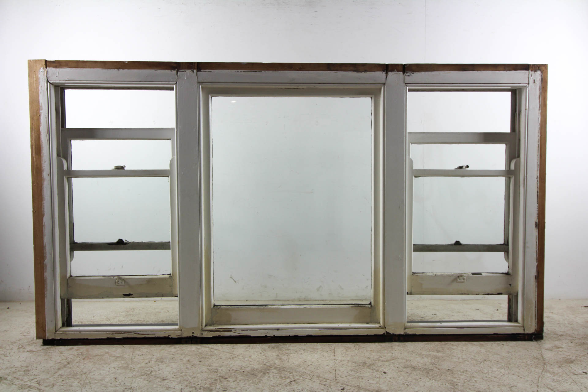 Kew Triple Hung Window | Renovators Paradise - Recycled Windows