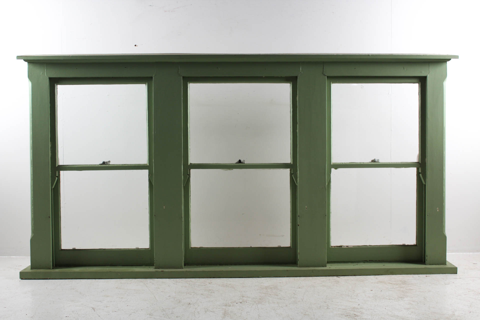 Boxed Triple Hung Window | Renovators Paradise - Recycled Windows