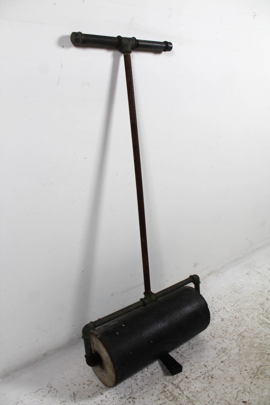 The Master Roller | Renovators Paradise - Old Stuff