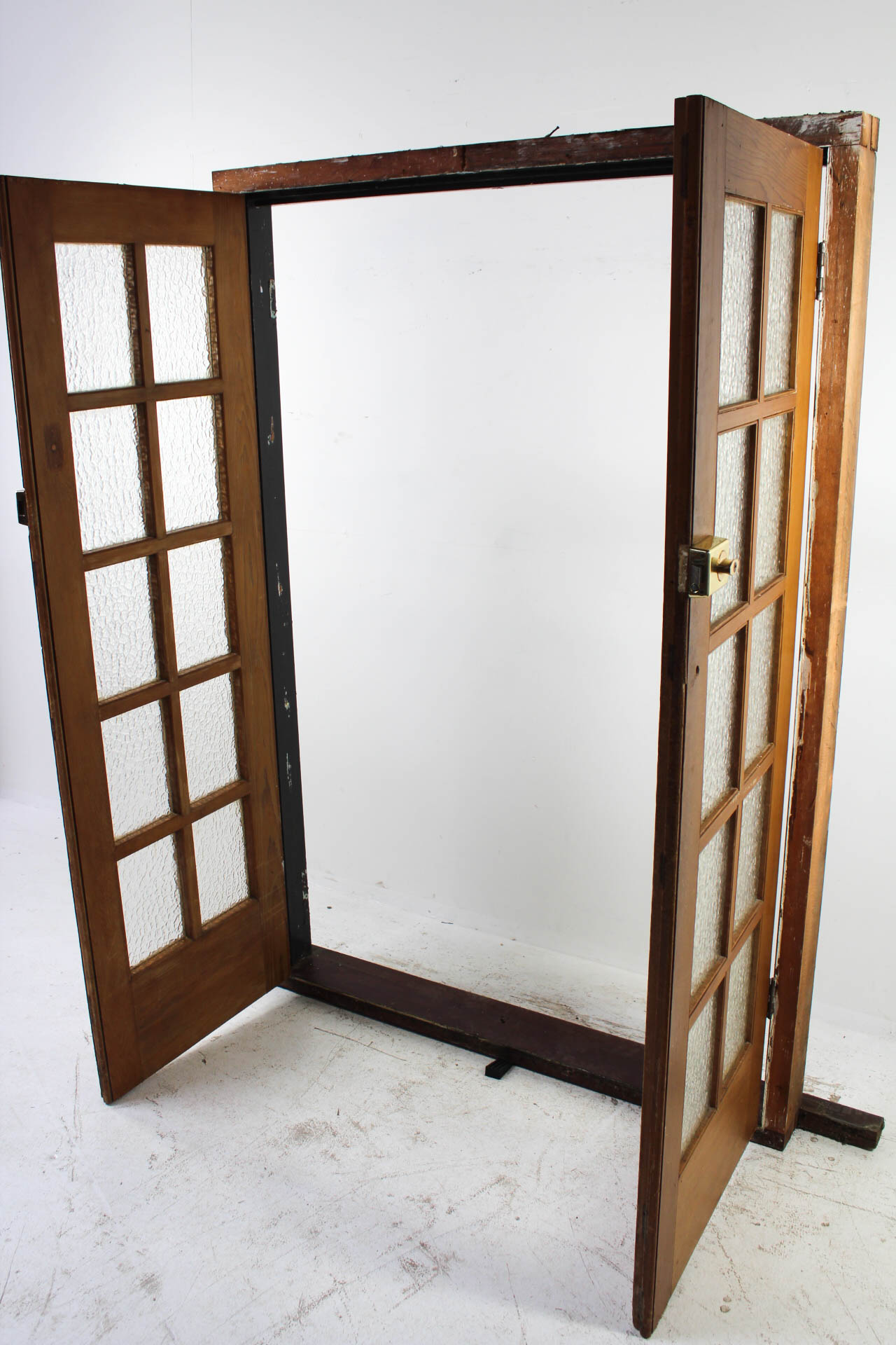 Colonial Entrance Way | Renovators Paradise Colonial Entrance Way