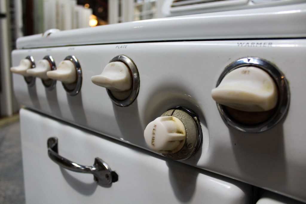 Vintage New World Cooker | Renovators Paradise - Vintage Gems