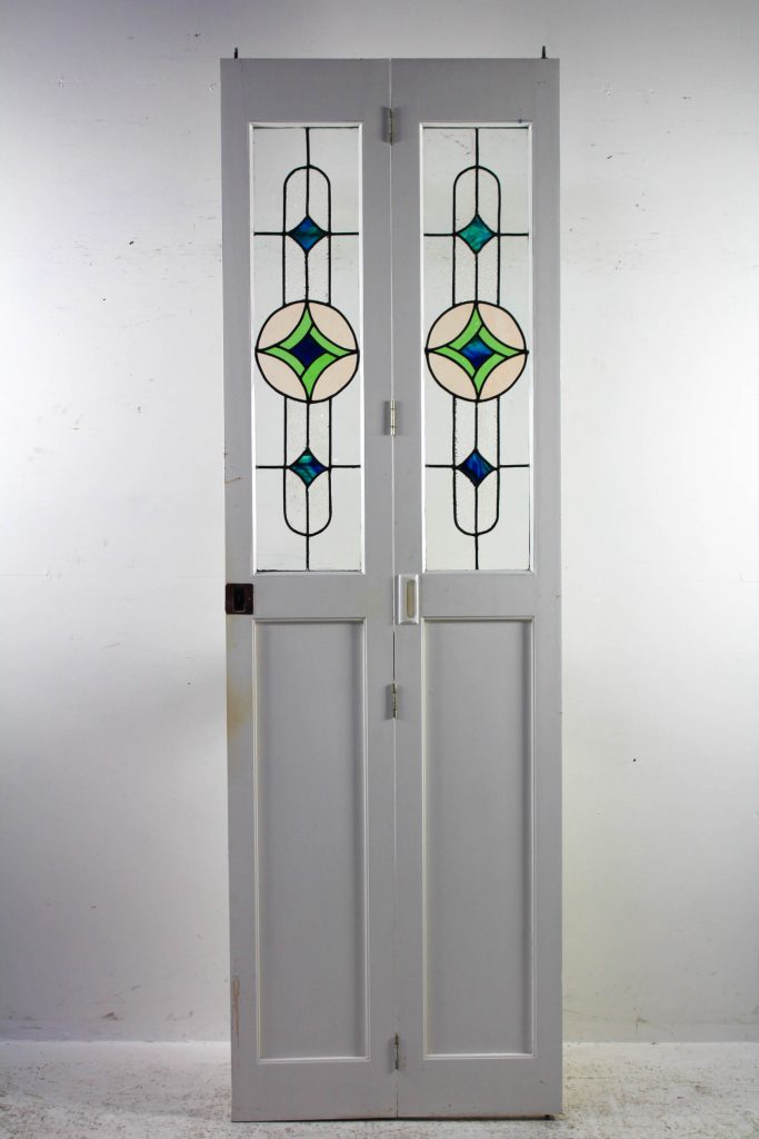 Leadlight Bi Fold Door Set | Renovators Paradise - Recycled Doors