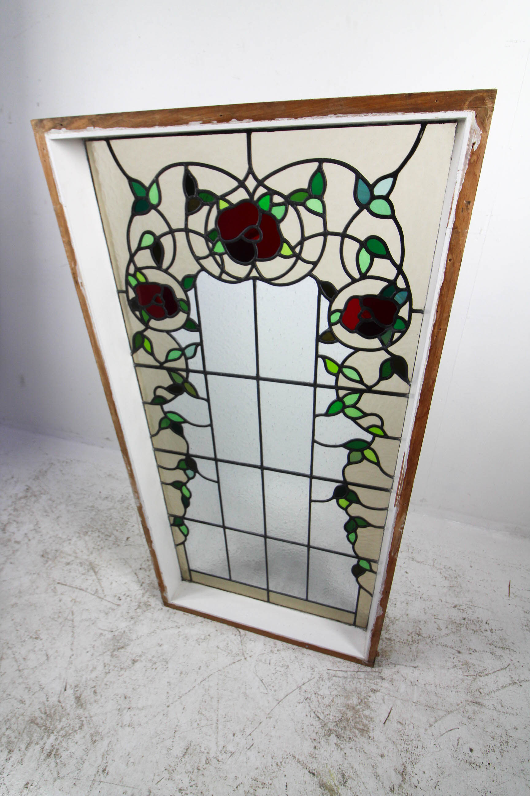 Impressive Leadlight Highlight | Renovators Paradise - Second Hand