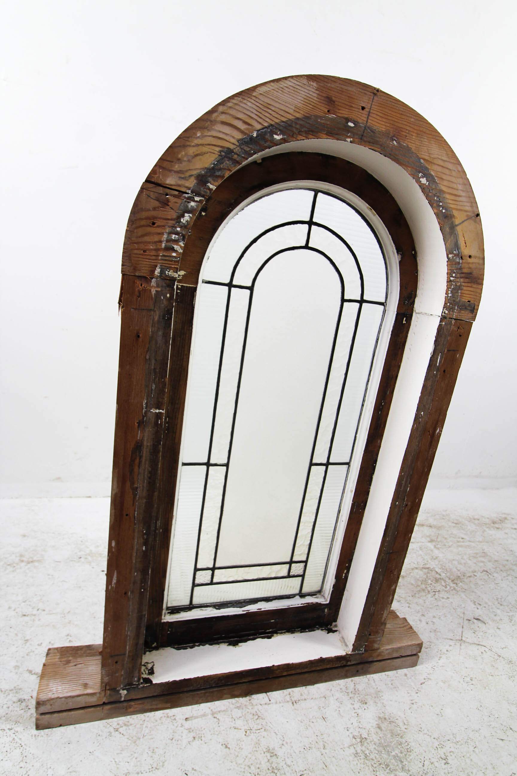 Arched Leadlight Highlights | Renovators Paradise - recycled