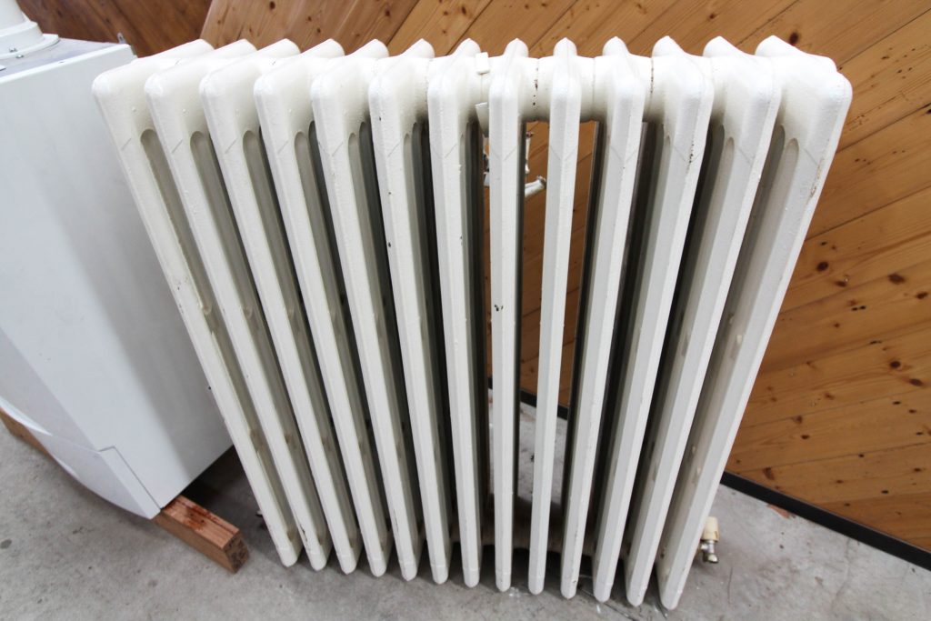 Cast Iron Heater Set | Renovators Paradise - recycled