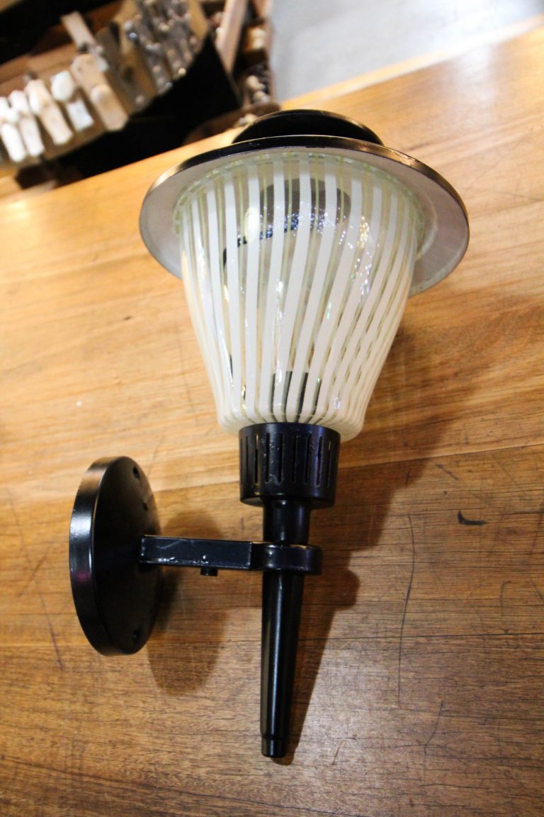 External Lights Archives | Renovators Paradise