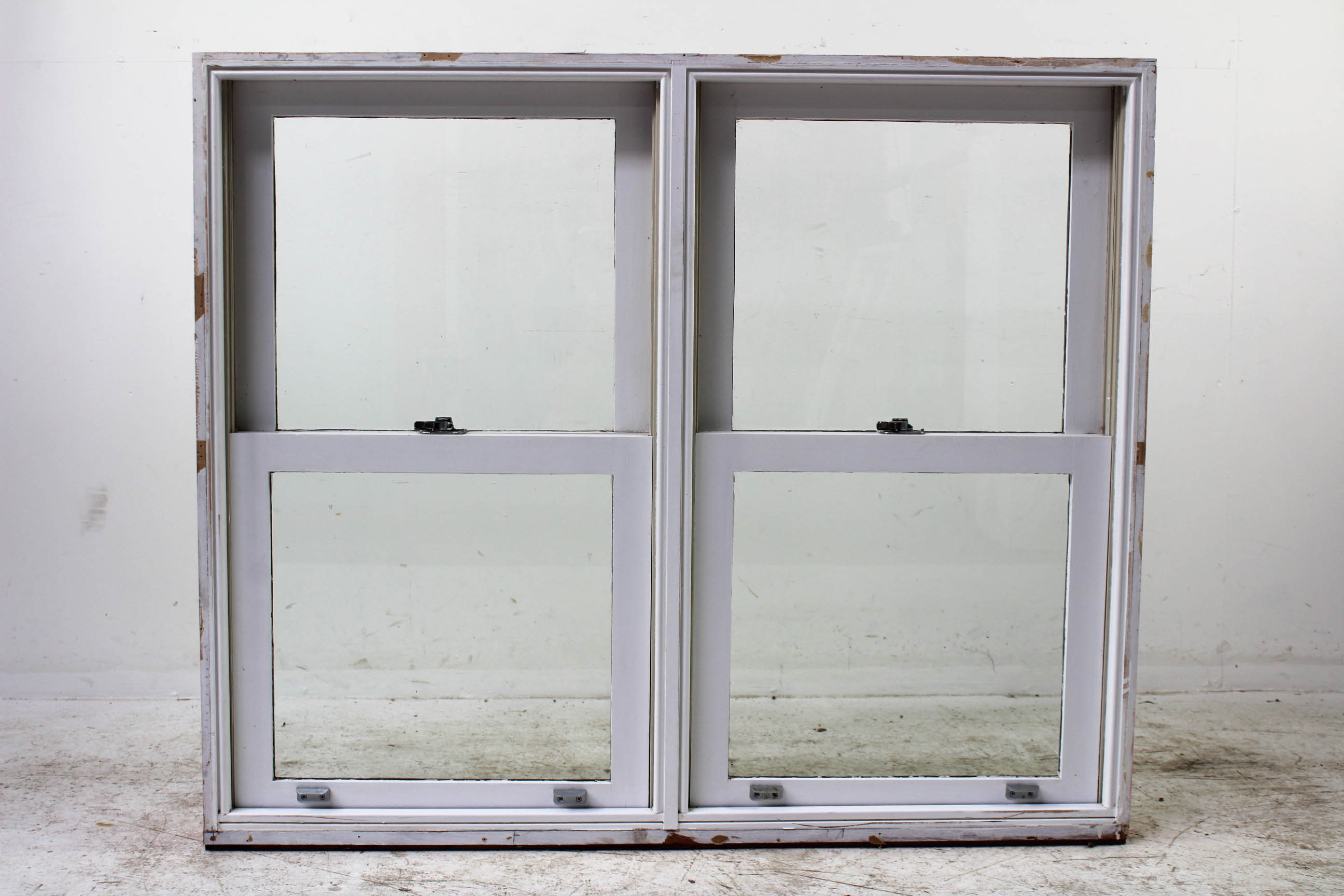 Modern Double Hung Window | Renovators Paradise -Recycled