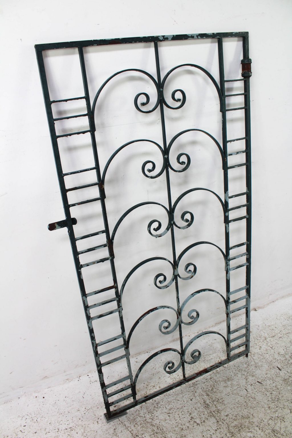 Narrow Glen Iris Gate | Renovators Paradise - Recycled