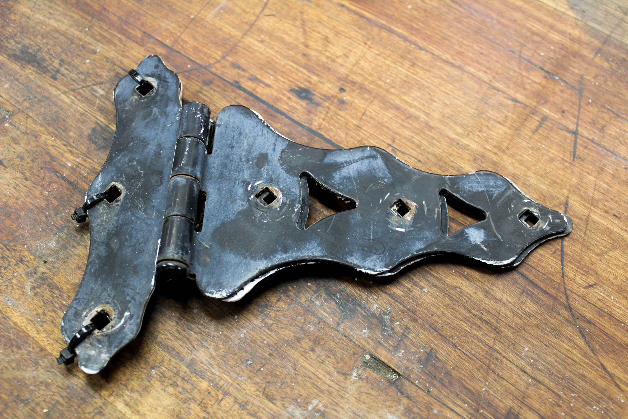 Gothic Barn Hinges | Renovators Paradise - Recycled
