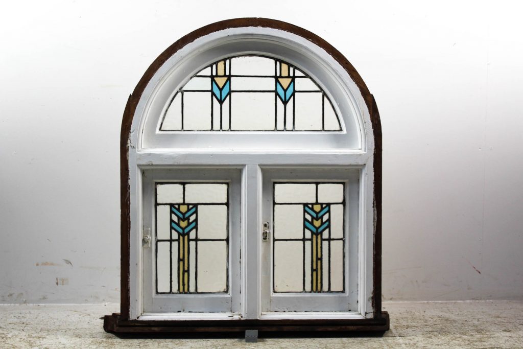 Vintage Arched Leadlight Highlight | Renovators Paradise Leadlight