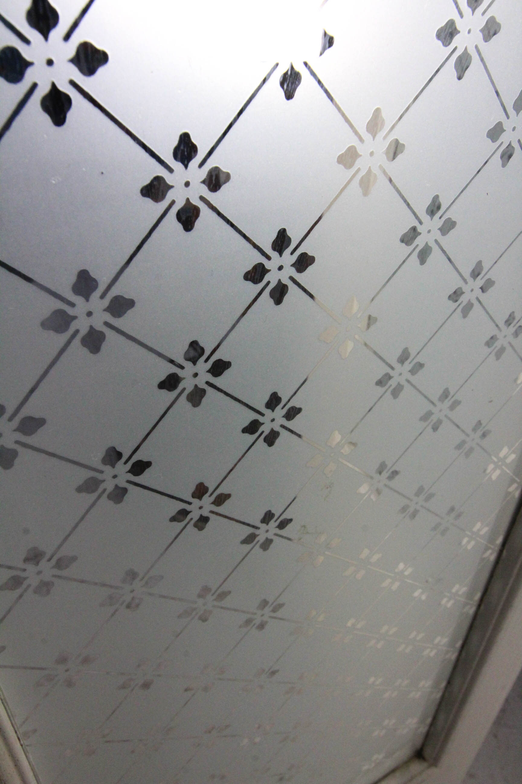 Patterned Glass Bi Folds | Renovators Paradise