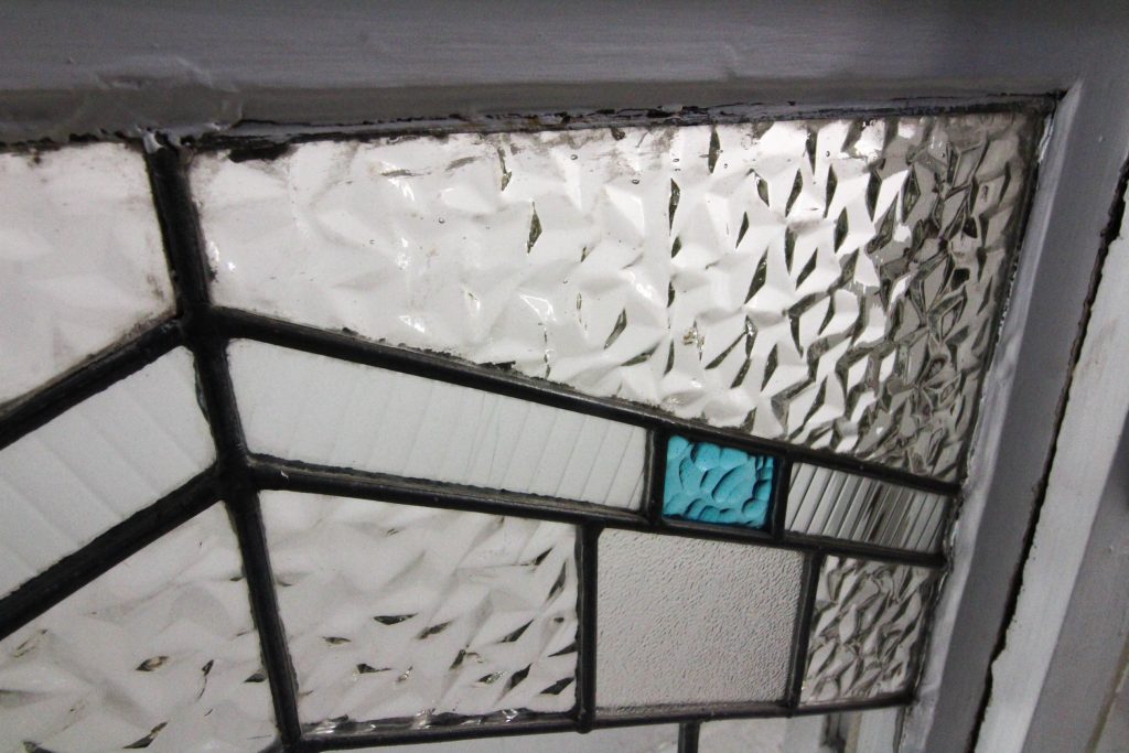 Restored Deco Leadlight Window | Renovators Paradise Restored Deco
