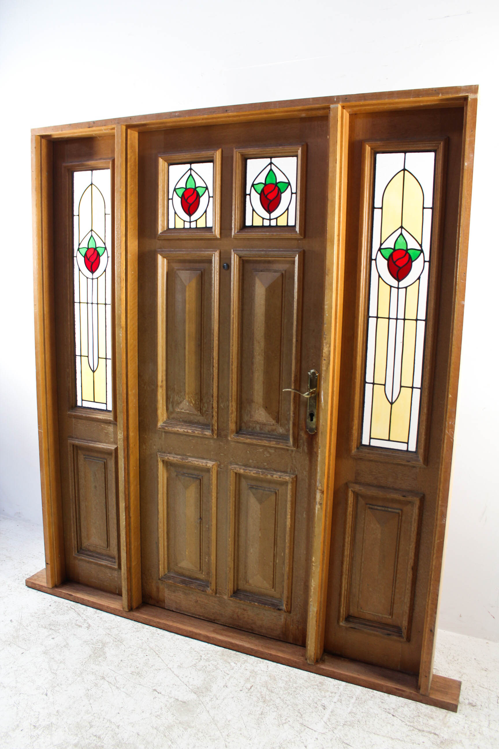 Neat Leadlight Entrance | Renovators Paradise Neat Leadlight Entrance