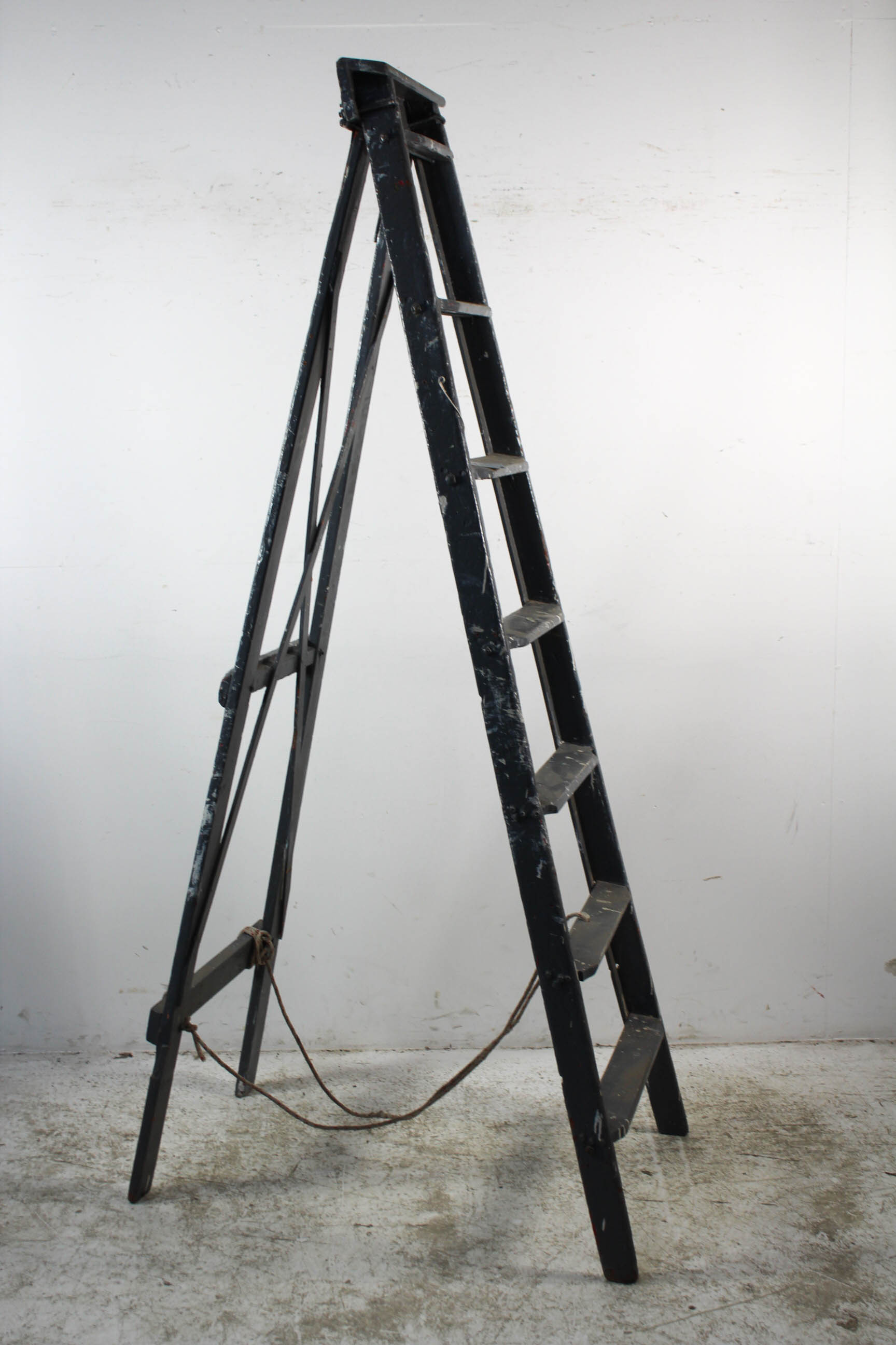 Classic Timber Ladder | Renovators Paradise Classic Timber Ladder