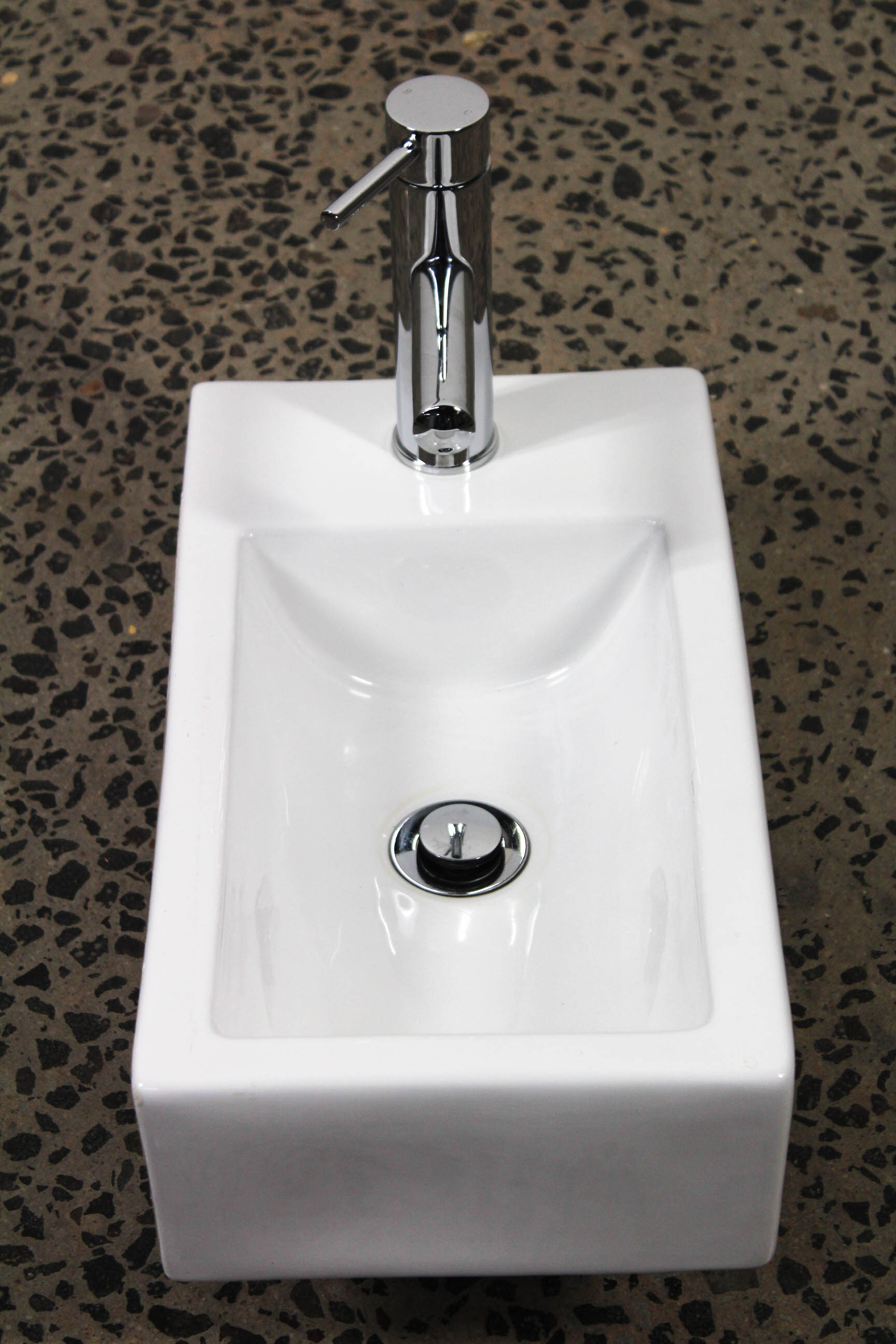 Tiny Bathroom Basin | Renovators Paradise Tiny Bathroom Basin