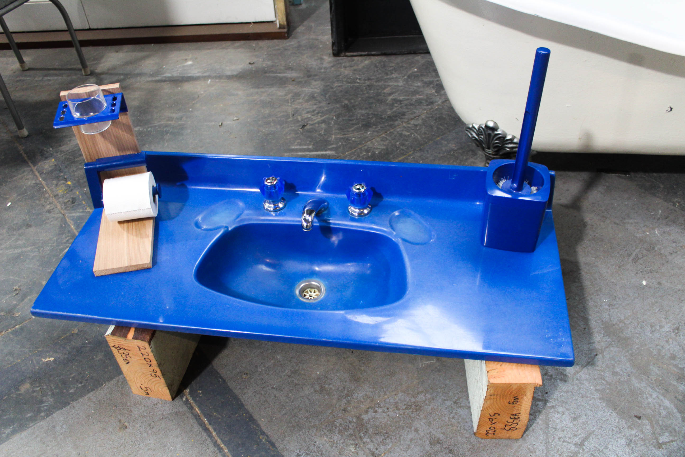 Retro Bathroom Set | Renovators Paradise Retro Bathroom Set