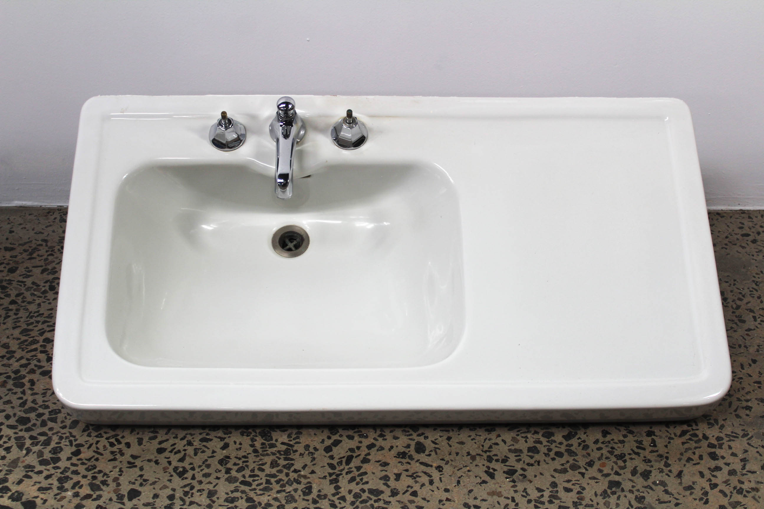 Deco Hand Basin | Renovators Paradise Deco Hand Basin