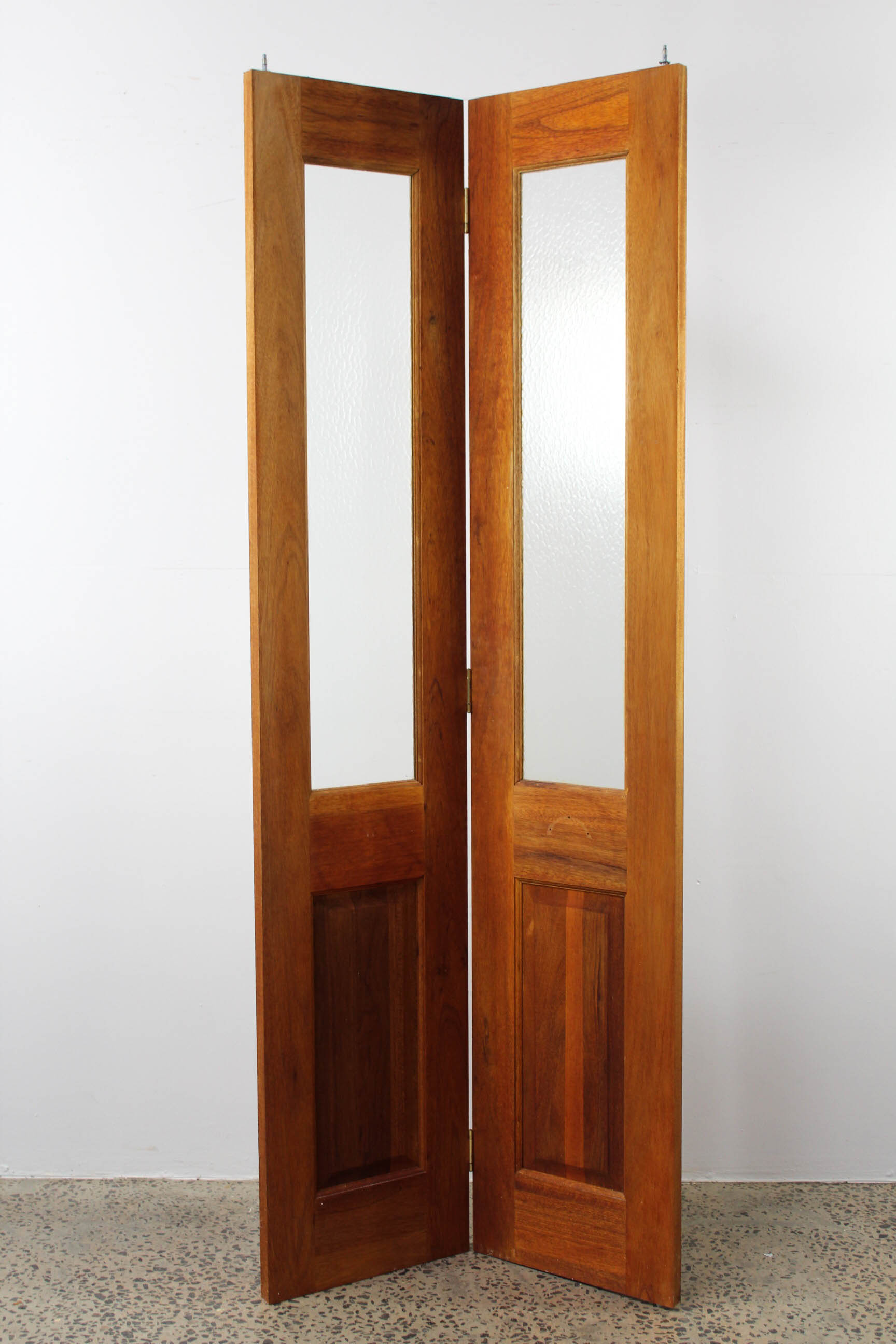 Cathedral Glass Bi Folds | Renovators Paradise Cathedral Glass Bi Folds