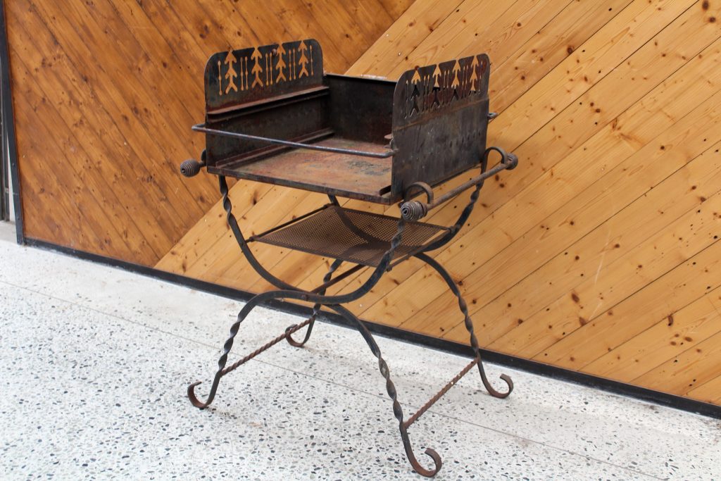 Rustic Feature Stand | Renovators Paradise Rustic Feature Stand