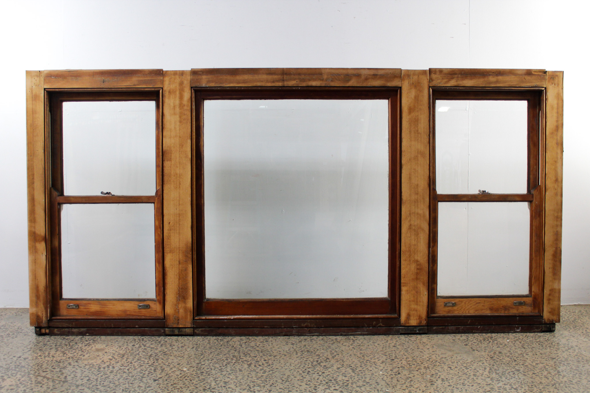 Excellent Triple Sash Windows | Renovators Paradise - Recycled