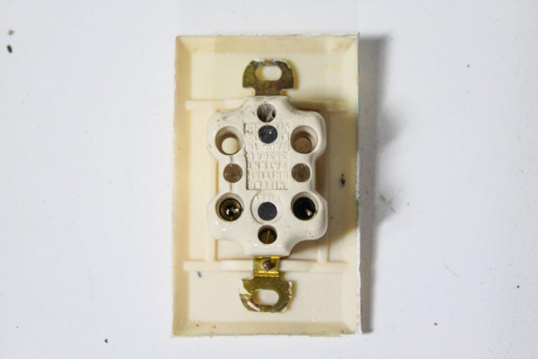 Vintage Bakelite Switches | Renovators Paradise Bakelite Switches